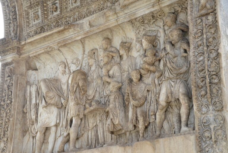 El Arco de Trajano en Benevento, un triunfo propagandístico - Investigart